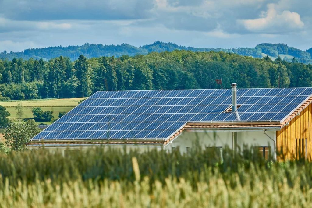 How Solar Power Might Help Our Planet - Illinois Renewables